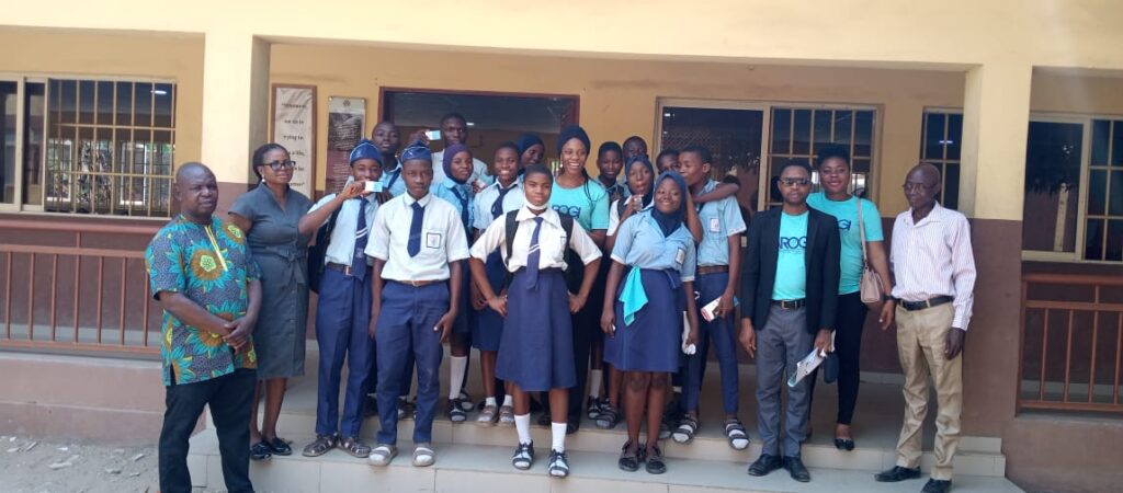 Mental Health Awareness On the Use and Effects of Social Media- Arogi's Outreach to Ikeja ...